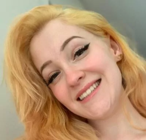 Amadani Wiki, Bio, Age, Height, Boyfriend, Networth & More - Celebfleet